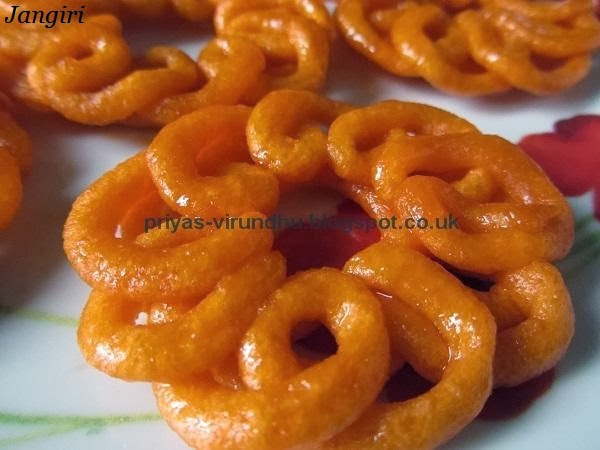 Priya's Virundhu: Valaikappu Menu