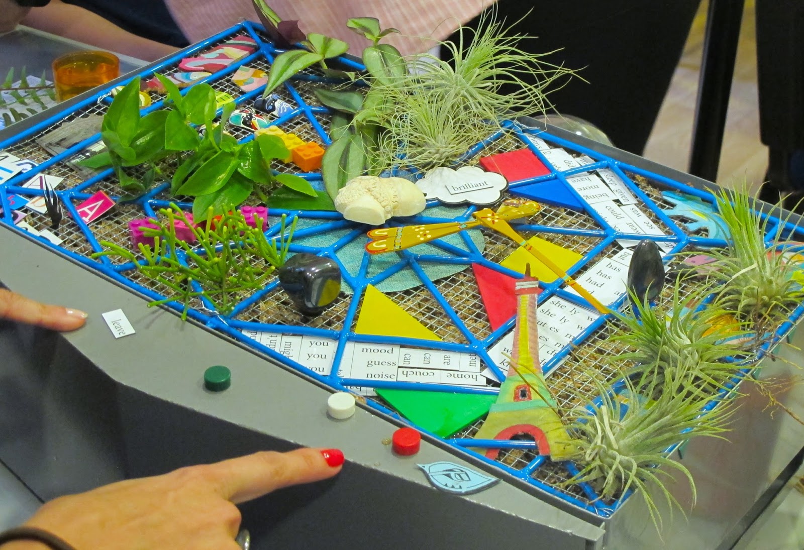 BI-HEMISPHERIC ART INNOVATION: BIONIC PAINTINGS WORKSHOP - CINTRA