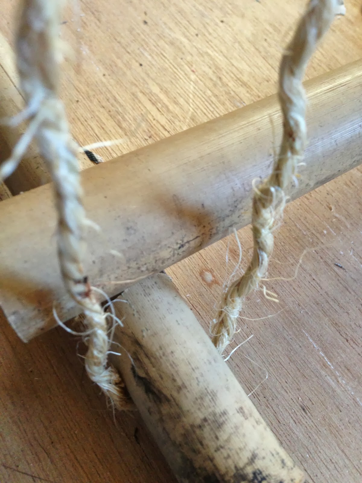 Stella+Olive: [Make it] DIY bamboo ladder - Jewellery storage