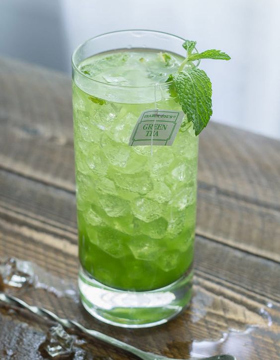 Matcha-Obsessed Brides Will Go Crazy For These Wedding Menu Additions ...