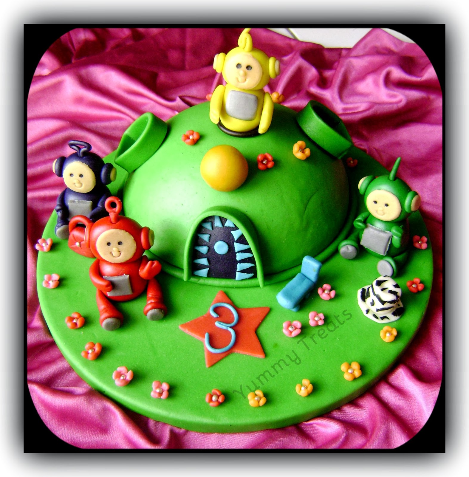 YUMMY TREATS: Themed Fondant Cake (Teletubbies)