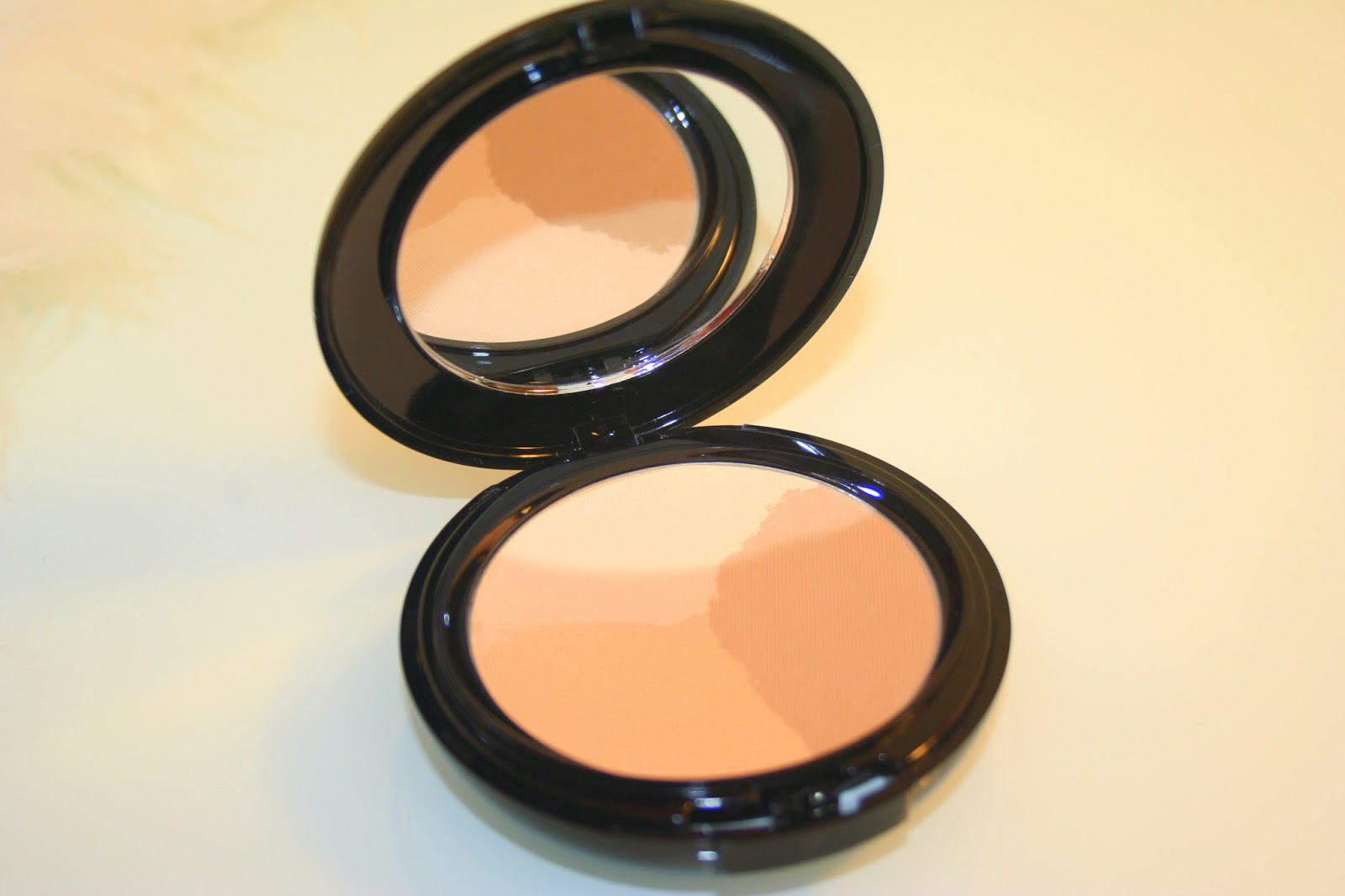 Fashion Maven... Mommy: Fall in Love with Smart Bomb Cosmetics!