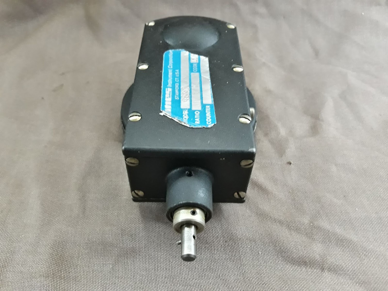 JONES MOTOROLA 4800 HAND TACHOMETER TRIPLE RANGE MODEL 4800