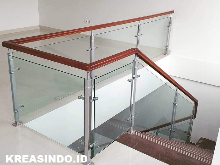 Ini Dia 10 Lebih Model Railing Kaca Kombinasi Stainless yang Bisa Buat ...