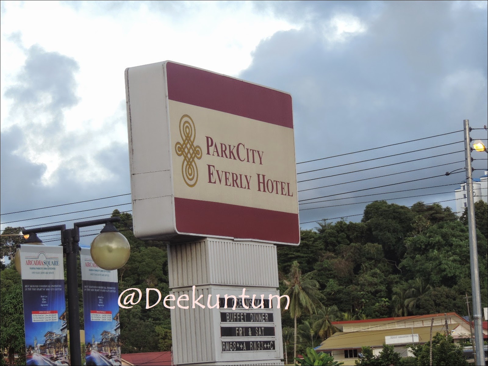 Dee: My Borneo Trip - ParkCity Everly Hotel, Mini Handicraft dan ...