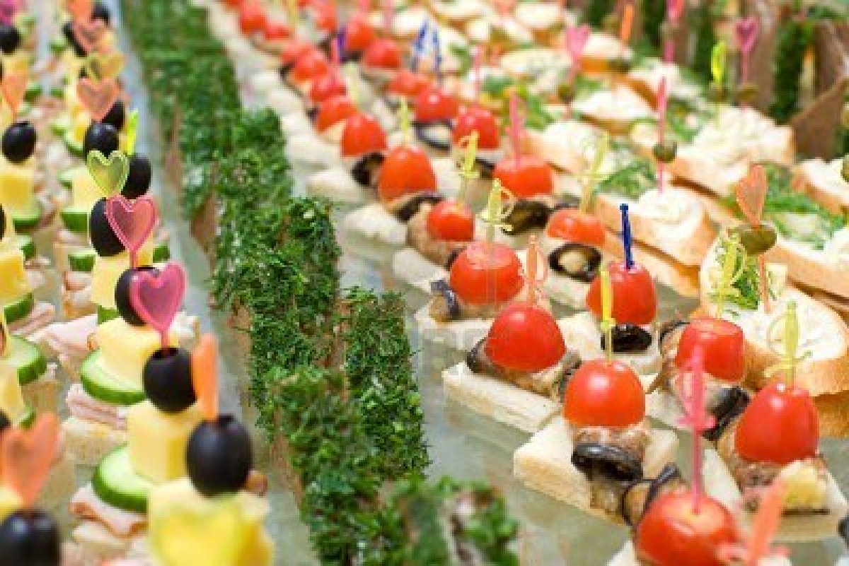 Alba Hogar: MeSa BuFFeT PiNtXoS