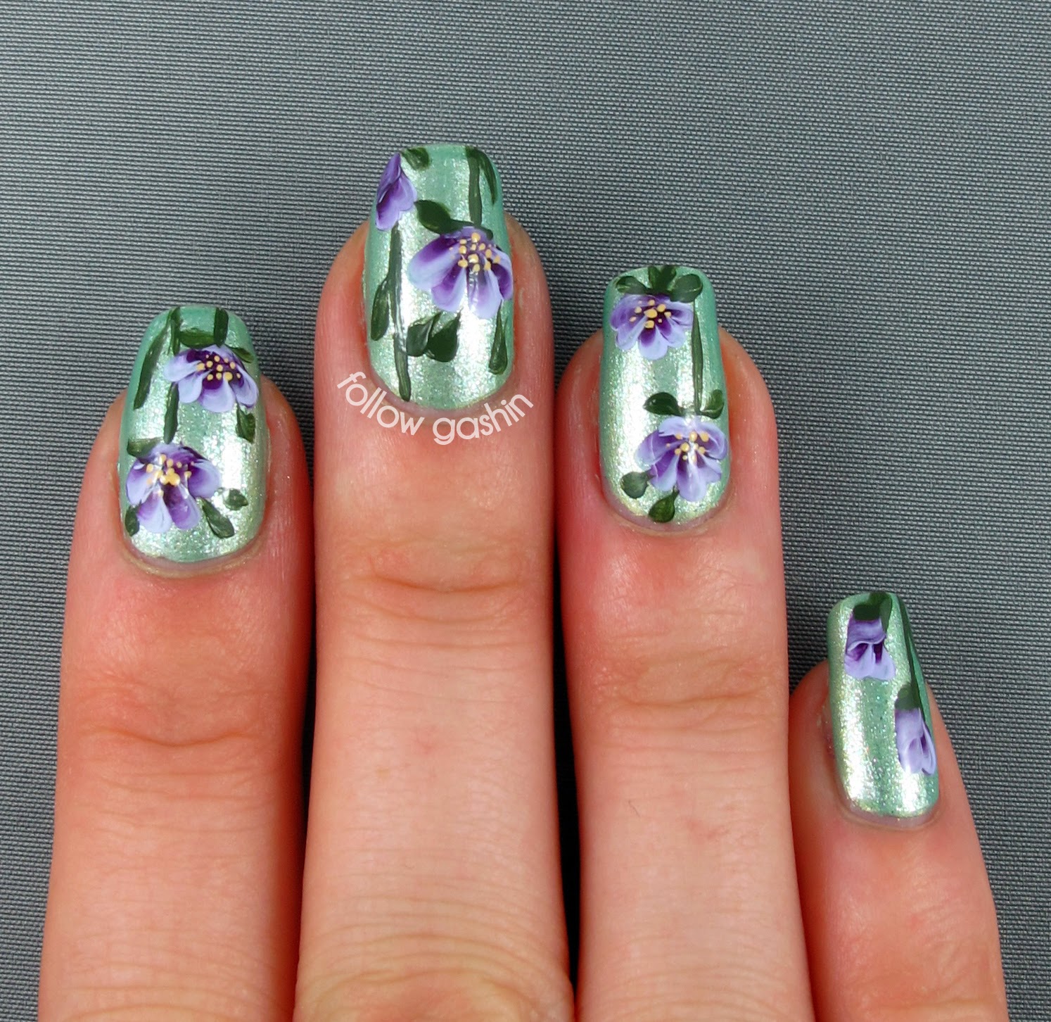 follow gashin: Purple One-Stroke Flowers