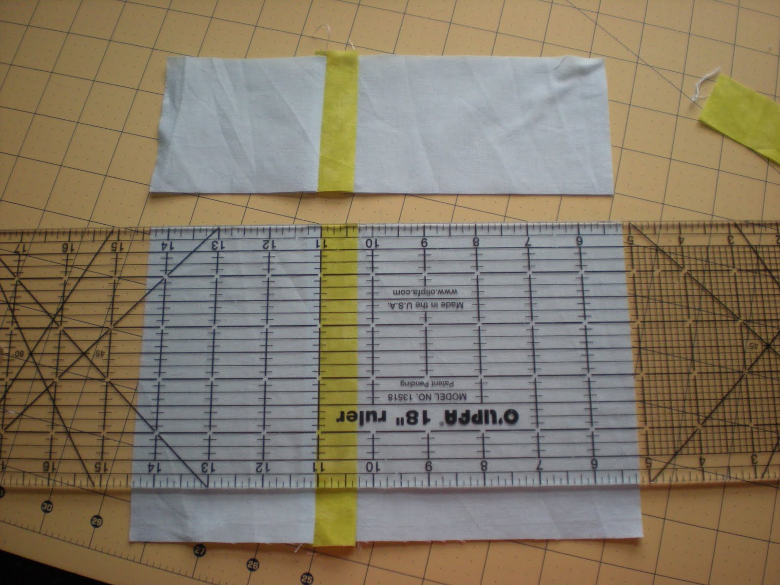 Life Under Quilts: Ribbon block tutorial