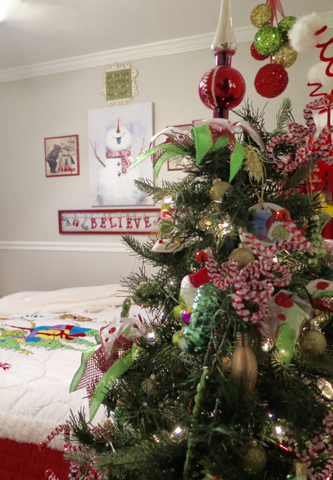 Life By The Pool. . .it's just BETTER!: Holiday Home Tour - The Grinch ...