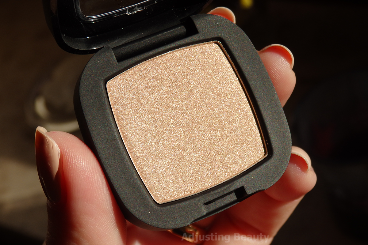 Review: Be Creative Make Up Eyeshadow - 024 Bewitched - Adjusting Beauty
