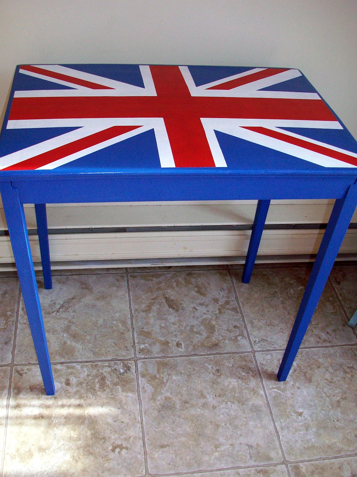 Salt And Pepper Makers: Painted Union Jack Table
