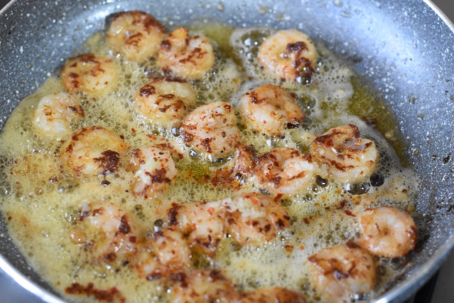 Creveti in sos de parmezan - CAIETUL CU RETETE