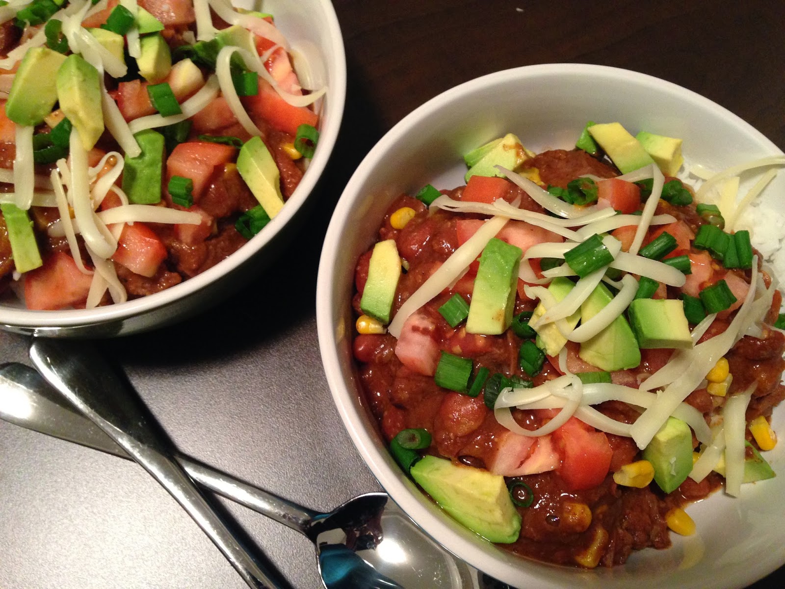 Playing With My Food!: Slow Cooker Beef Chili Rice Bowl