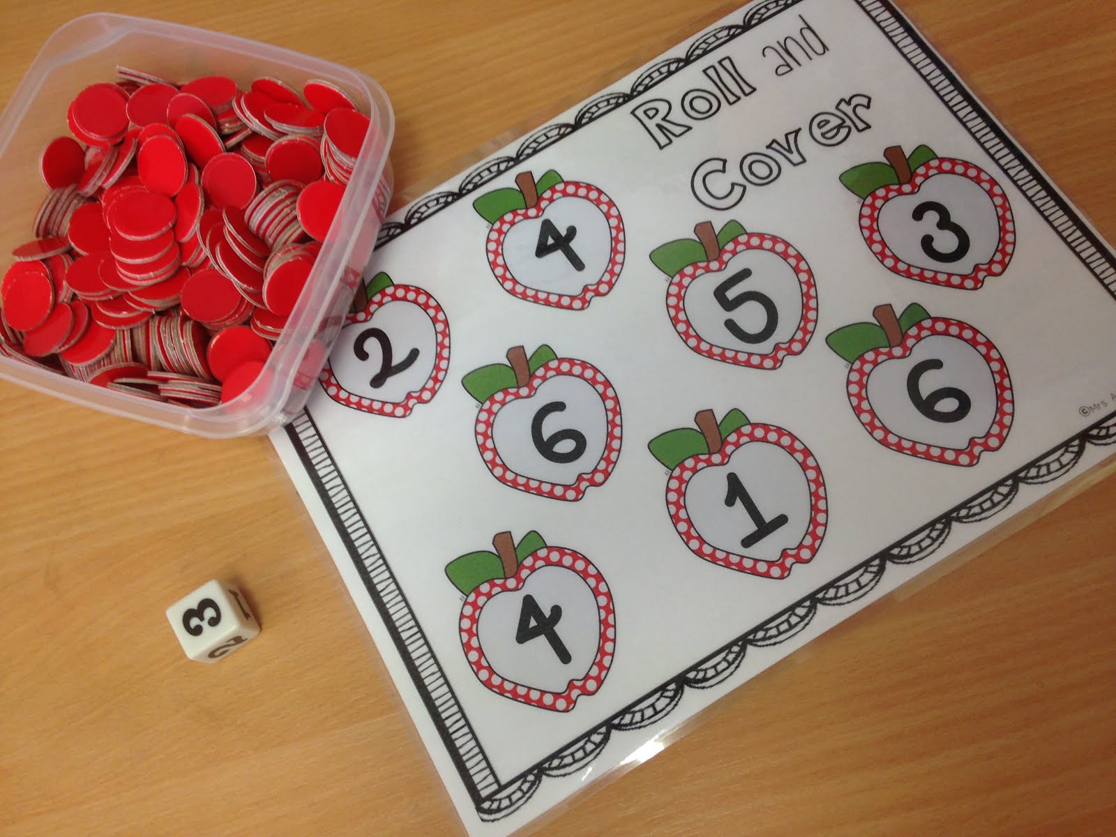 Mrs Anna's Room : Apple Themed Centers for Back to School - FREEBIE ...