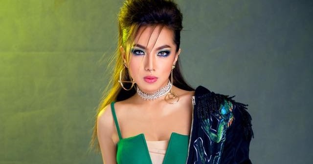 Warso Moe Oo Fashion Photoshoot : Mite Lar Pyaw Kyi