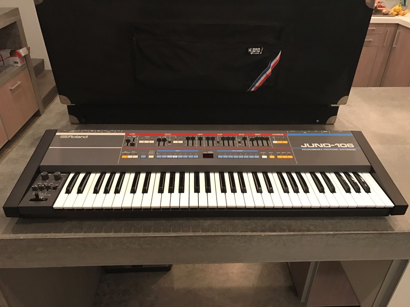 MATRIXSYNTH: Roland Juno-106 SN 493085