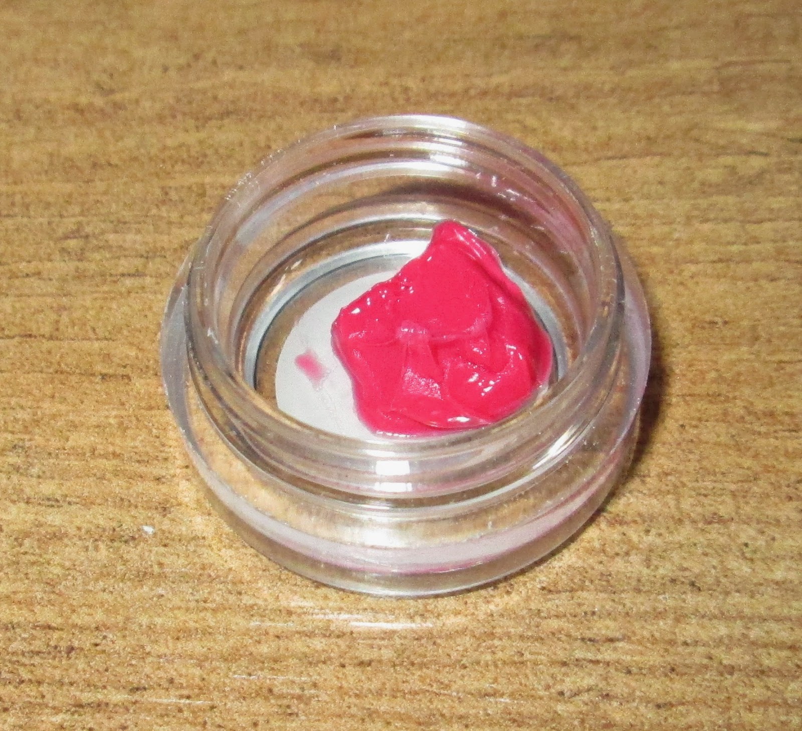 [Review] MAC Tinted Lip Conditioner SPF 15 in Fuchsia Fix