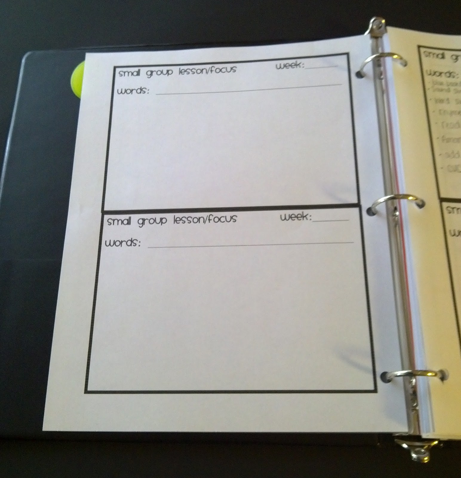 Teach it With Class: What's in an assessment binder? {freebie}