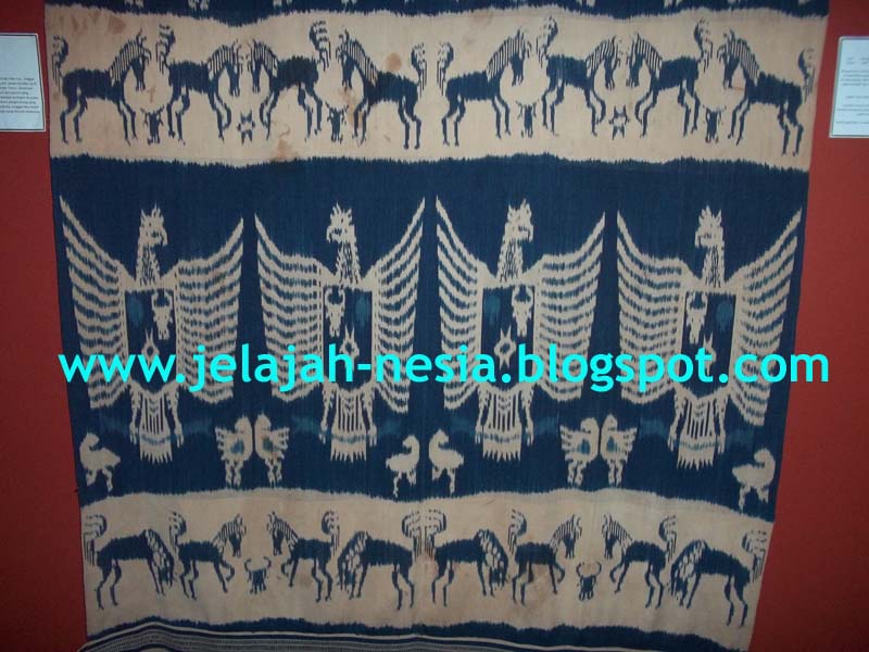 Indahnya Kain Sumba Timur di House Of Sampoerna - Surabaya - Kompasiana.com
