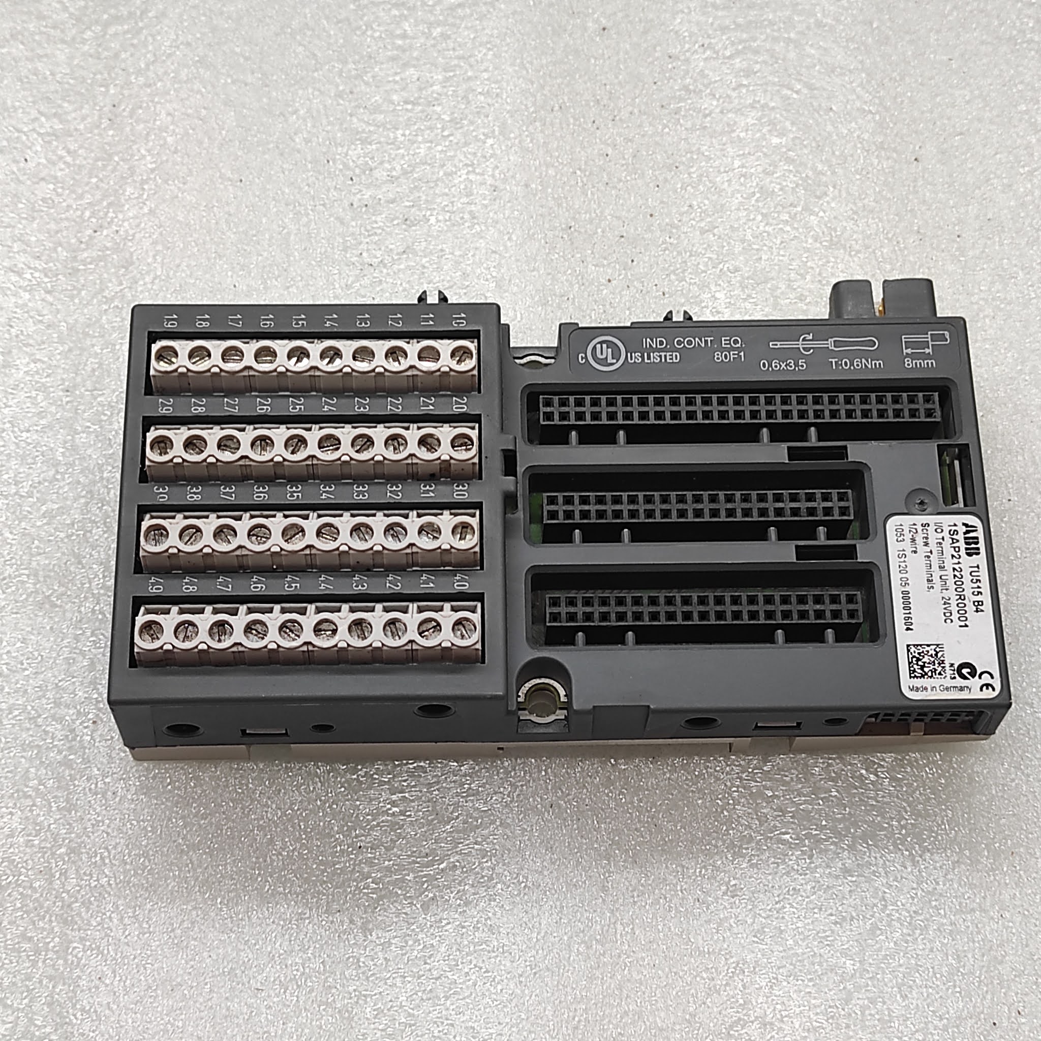 ABB TU515-B4 I/O TERMINAL UNIT 1SAP212200R0001
