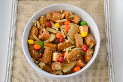 twochicksandamom.blogspot.com: Snickerdoodle Create Bake Make Link ...