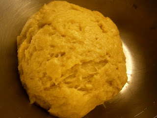 libyan food: Cookies Stuffed with Lokum - Kak Halqom - كعك حلقوم
