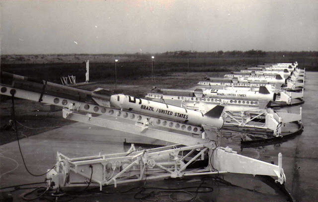 Professor Torres - História e Historiografia do RS: NIKE APACHE