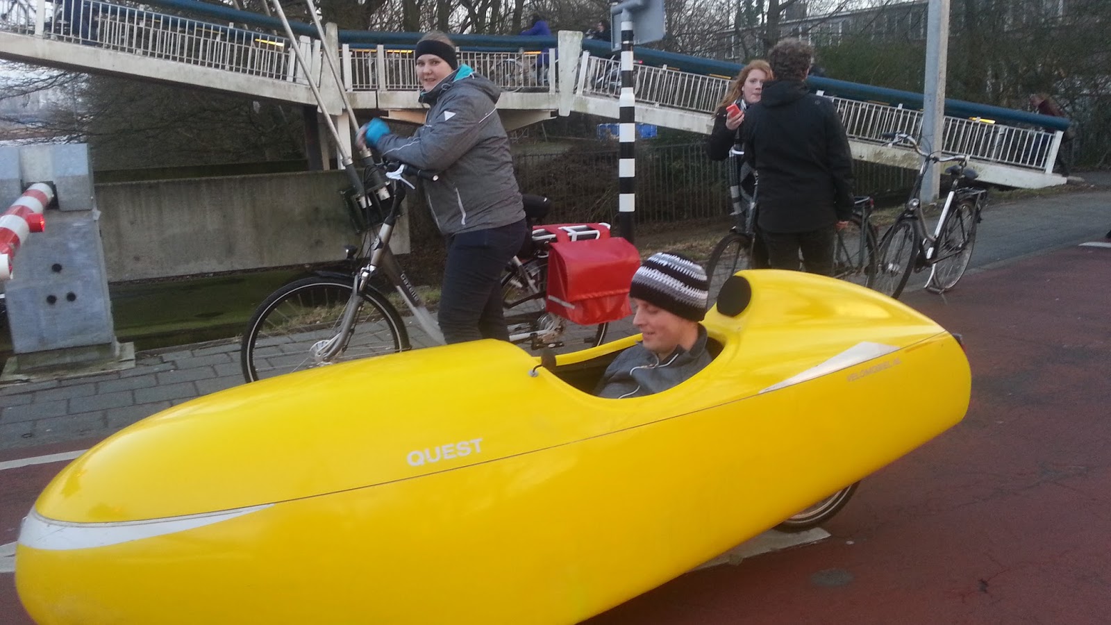 BEIJUMNIEUWS: GAAN MET DIE BANAAN...KORREWEGBRUG...