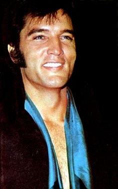 Elvis - IMAGES his wonderful smile