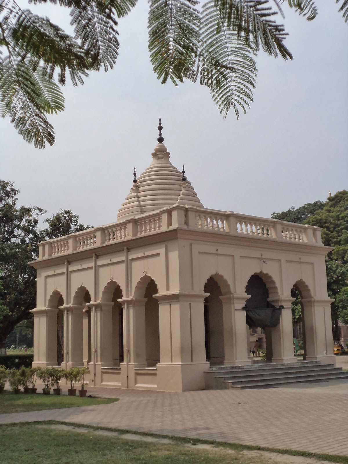 Spiritual Guide For All: BELUR MATH TEMPLES AND SHRINES (PHOTOS)