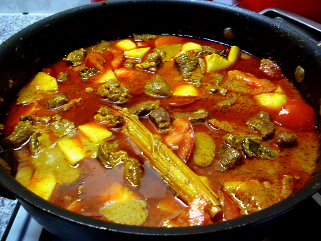 3 hungry tummies: Kari Kambing, Malaysian Goat Curry - "Malaysian ...