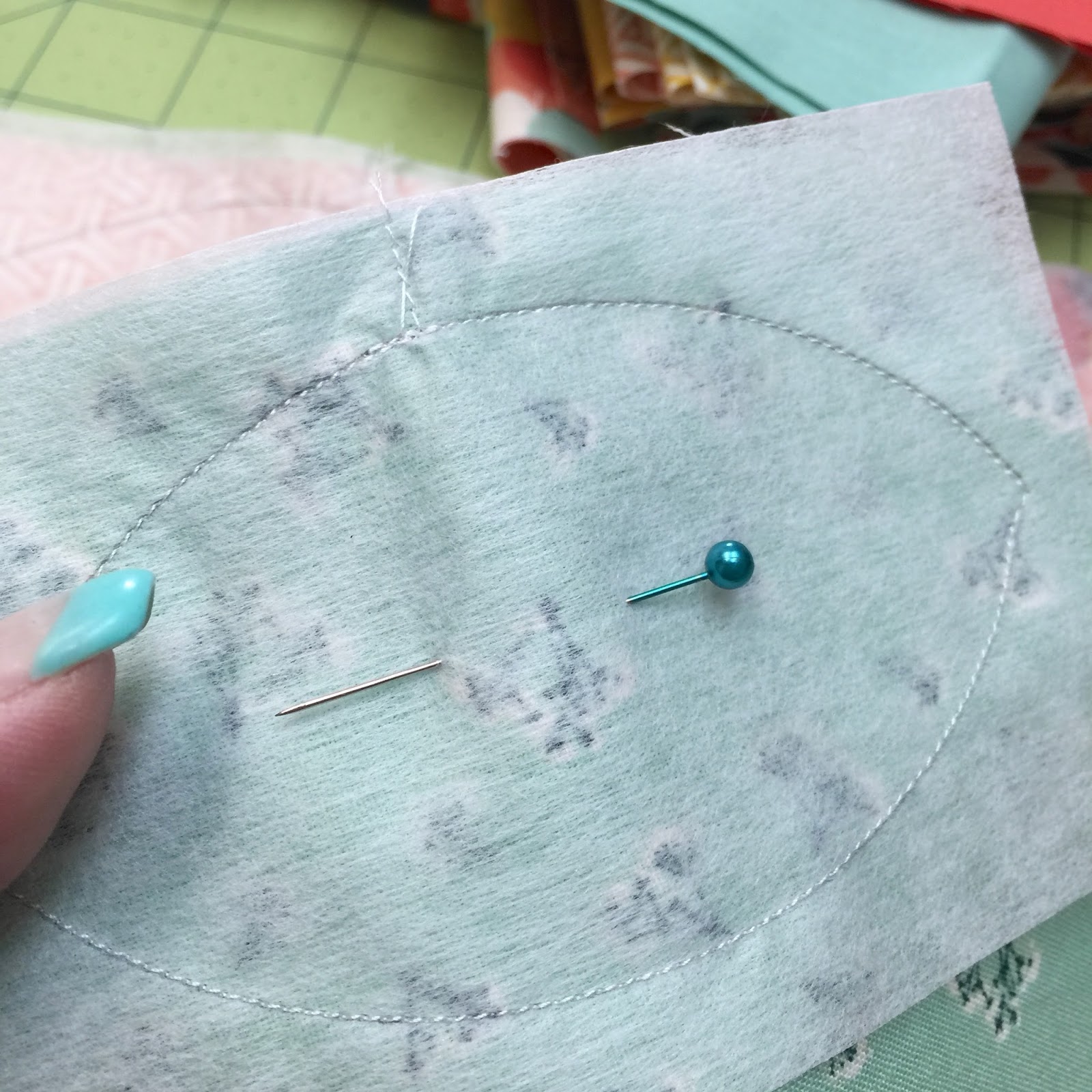 Bee In My Bonnet: Sew Simple Shapes - Tutorial using Pellon for Easy ...