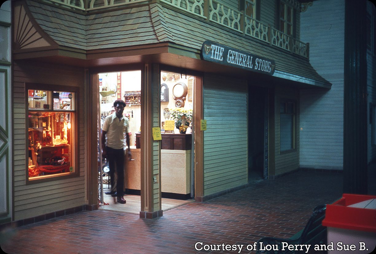 GORILLAS DON'T BLOG: Old Chicago, 1975