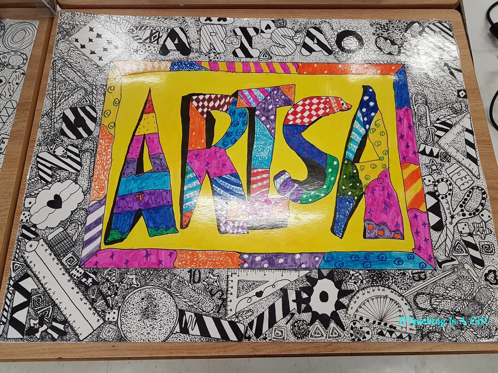 Teaching is a Gift: My FAVOURITE art/back to school idea of all time!