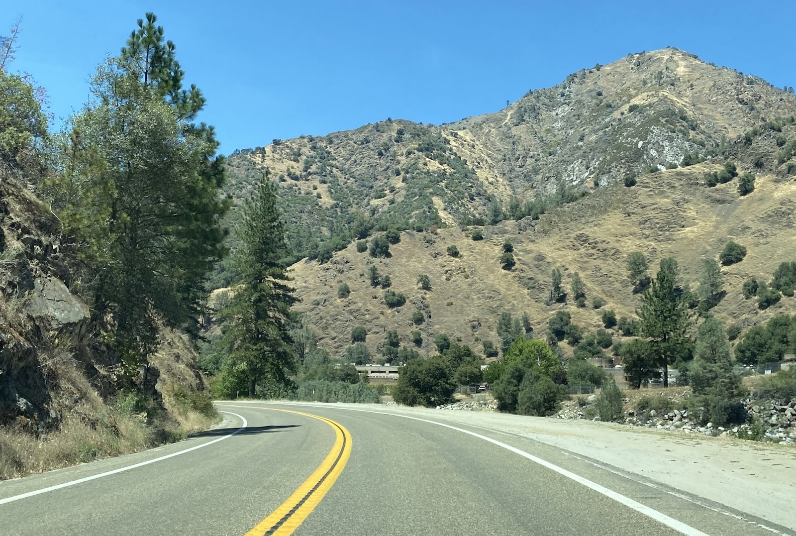 Caifornia State Route 140 and El Portal Road