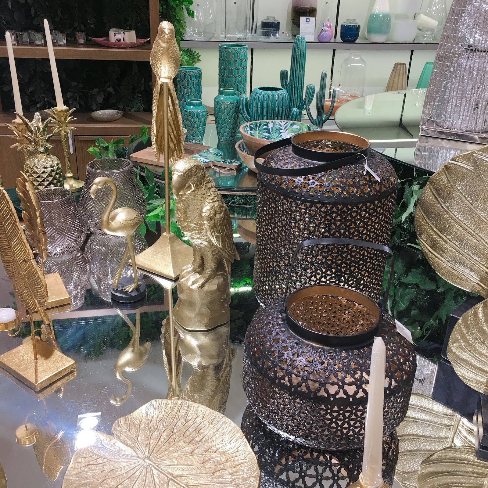 Ian's world: Rustan's Flower shop