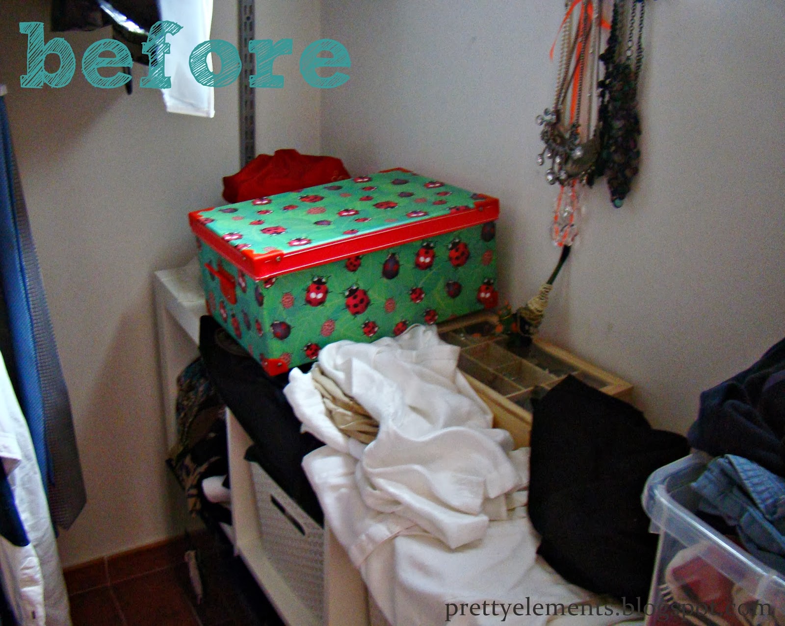 Pretty Elements: Organised places, organised minds: Walk-in closet ...