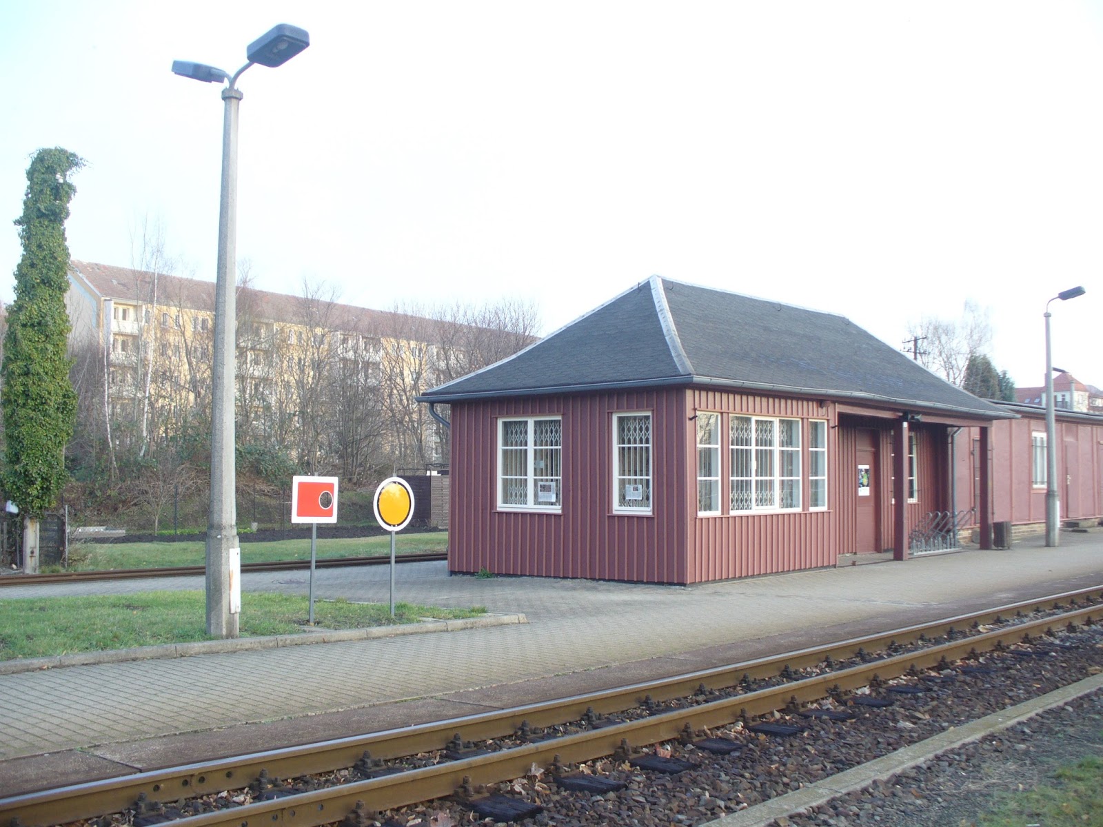 LST@HSZG: Schutzhaltsignale Sh2 und Sh3 (DV301) im Ausbildungsbahnhof ...