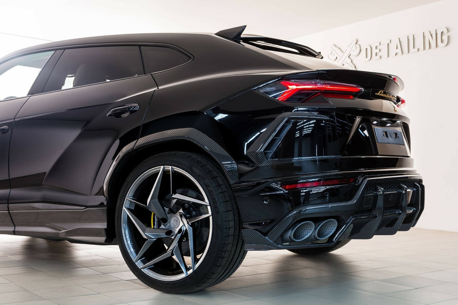 portfolio: New wheels Urus