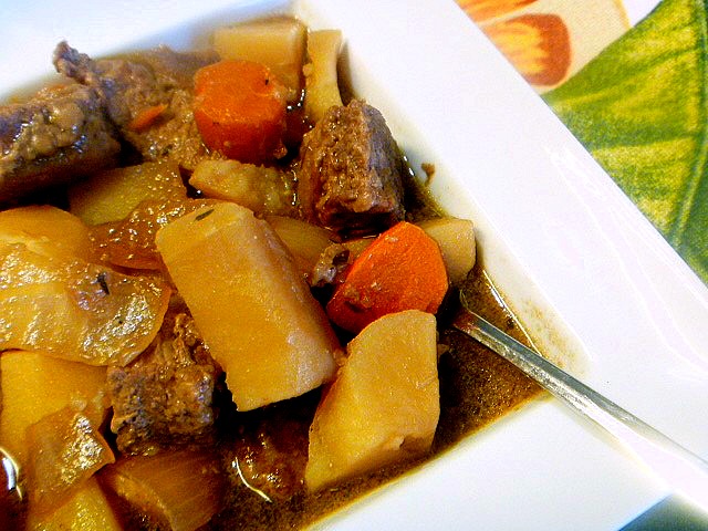 Slice of Southern: Slow Cooker Meal: Rustic Beef Stew