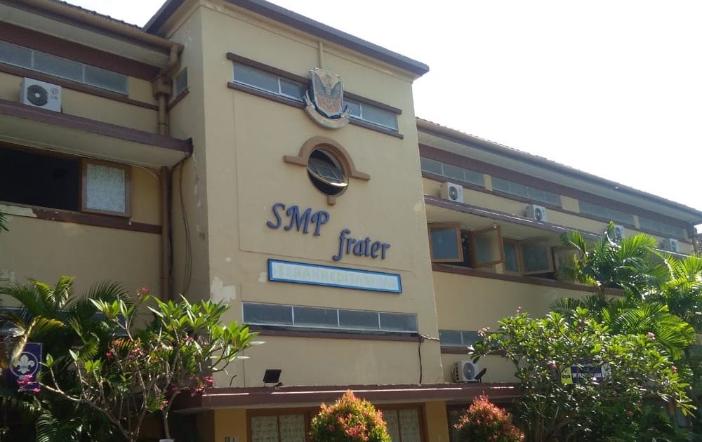 SMP Frater Makassar
