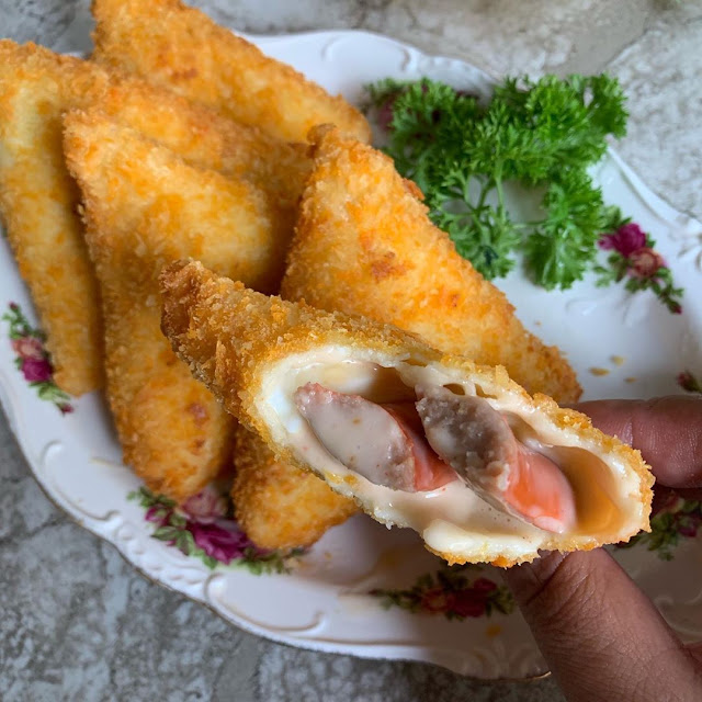 Diah Didi's Kitchen: Step-by-Step Membuat Risol Mayo Segitiga