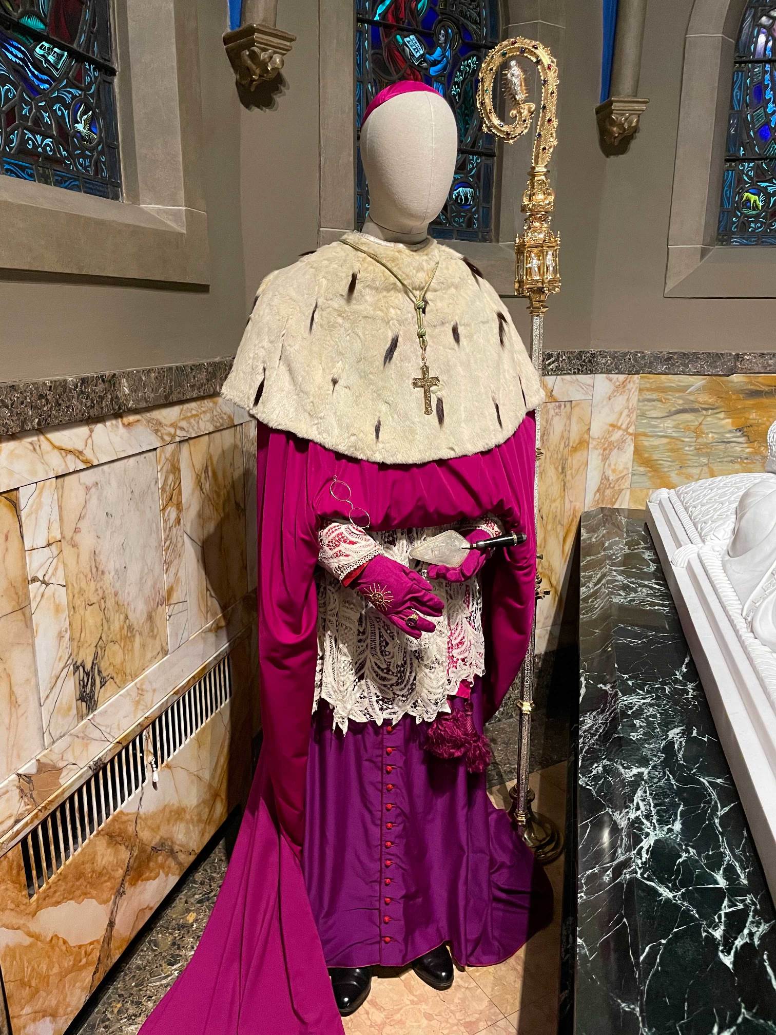 New Liturgical Movement: An Exhibit of Episcopal Dress in Covington ...