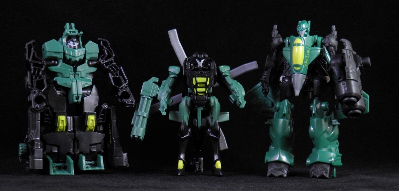 She's Fantastic: Transformers Mini-Con WINDSHEAR!