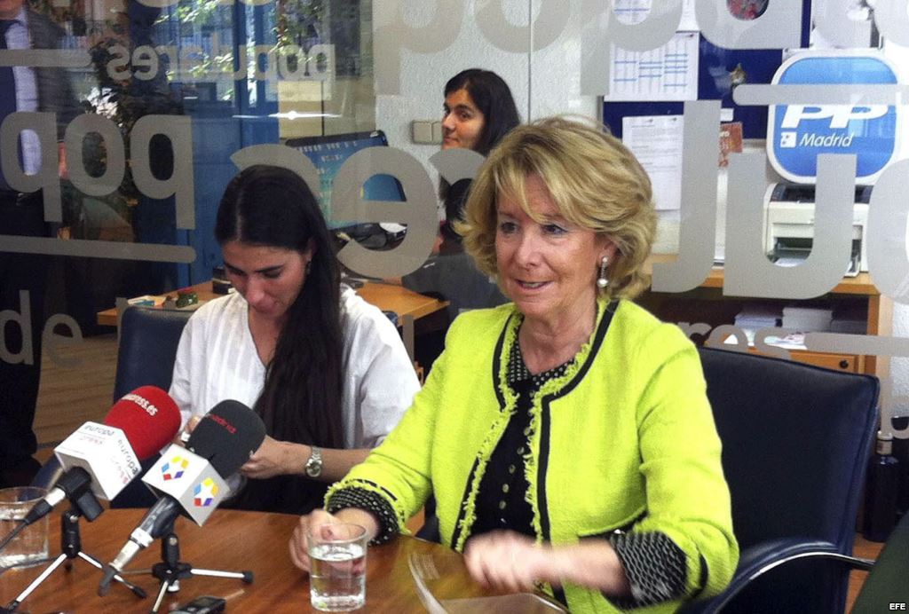 Cuba, la Isla Infinita: Yoani Sánchez: La mujer más perseguida de Cuba