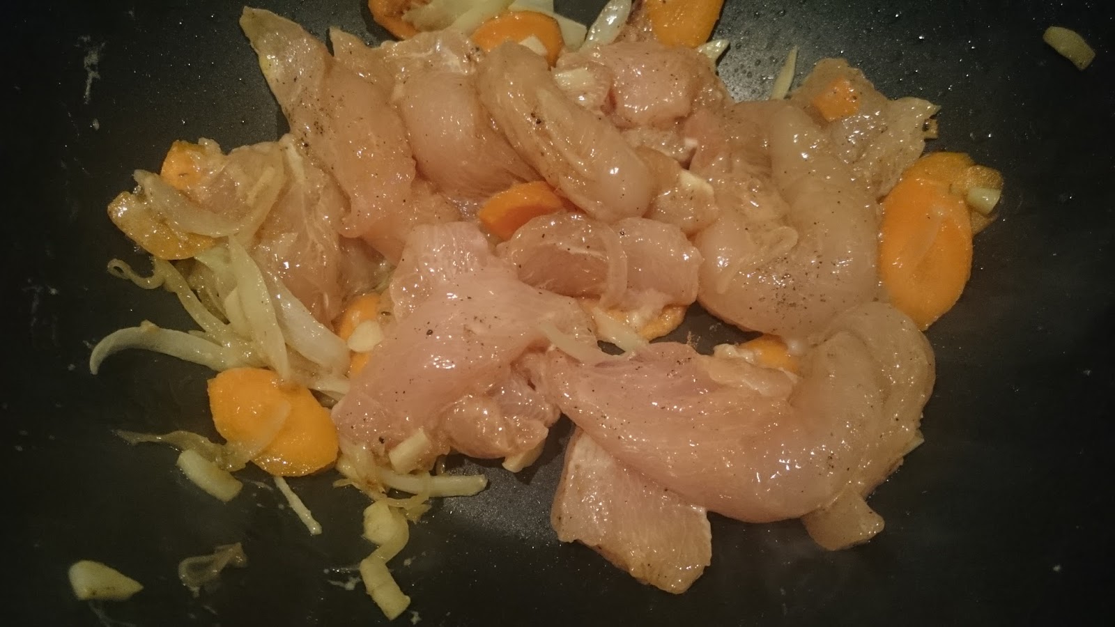 THE HITCHCOOK: POLLO CHIFLADO CON SALSA DE NARANJA PICANTE