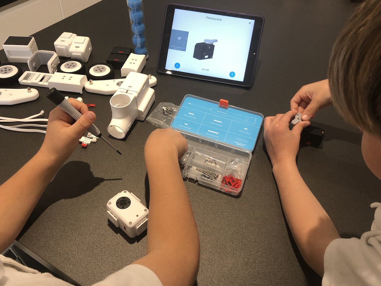 MakeBlock MotionBlock Robotics Kit | Tech Age Kids | Technology for ...