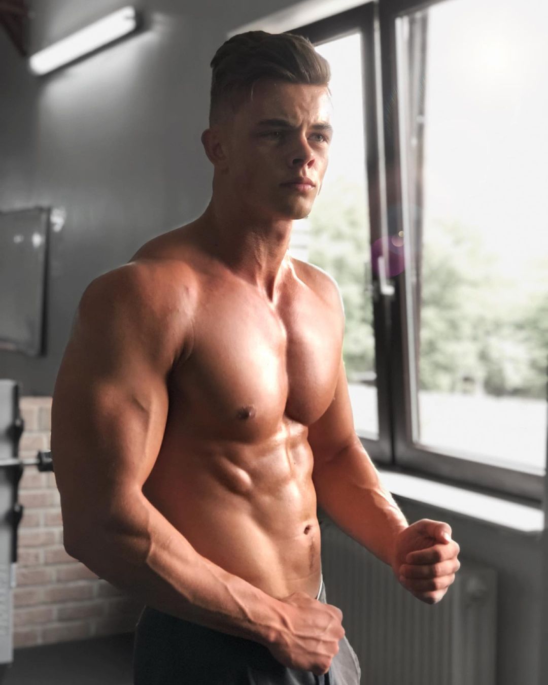 the beauty of male muscle: Marvin