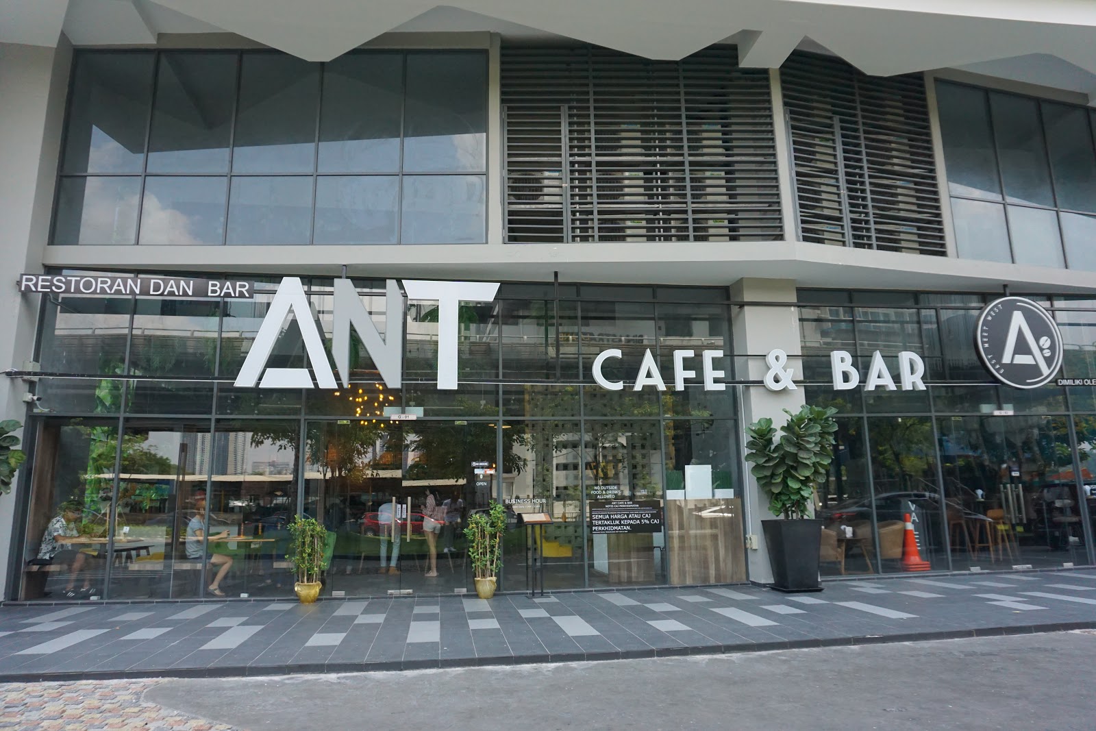 SELEKSI MENU MENARIK DI ANT CAFÉ & BAR KUALA LUMPUR