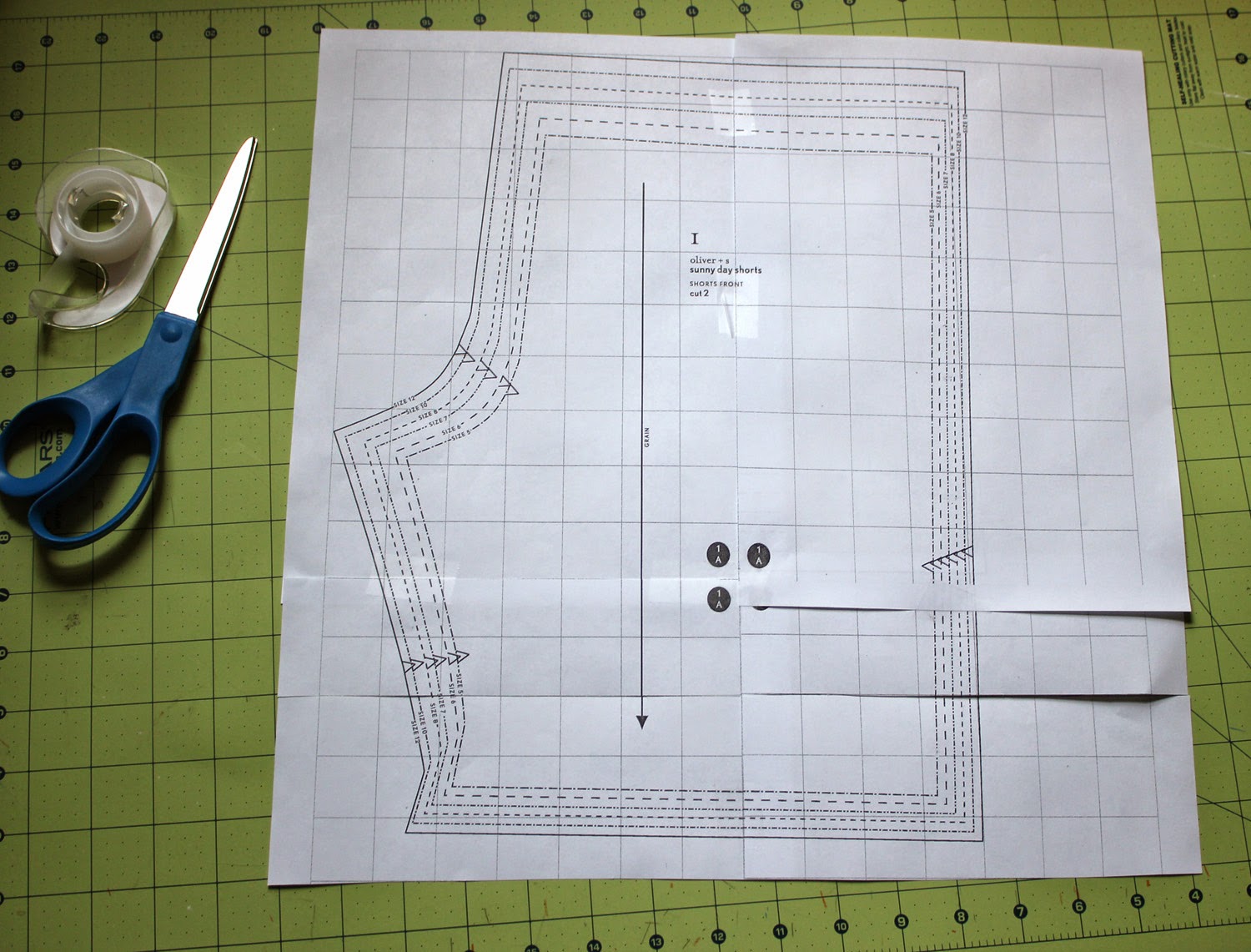 Wholecloth: How-To Lengthen a Basic Shorts Pattern